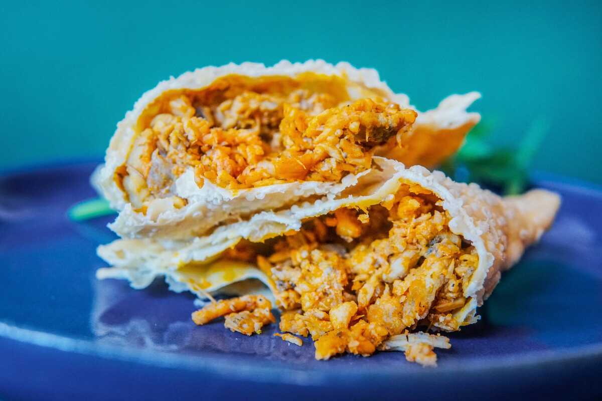 Pastel Bonito: Descubra o Sabor Único do Pastel de Jacaré em Bonito, MS ...