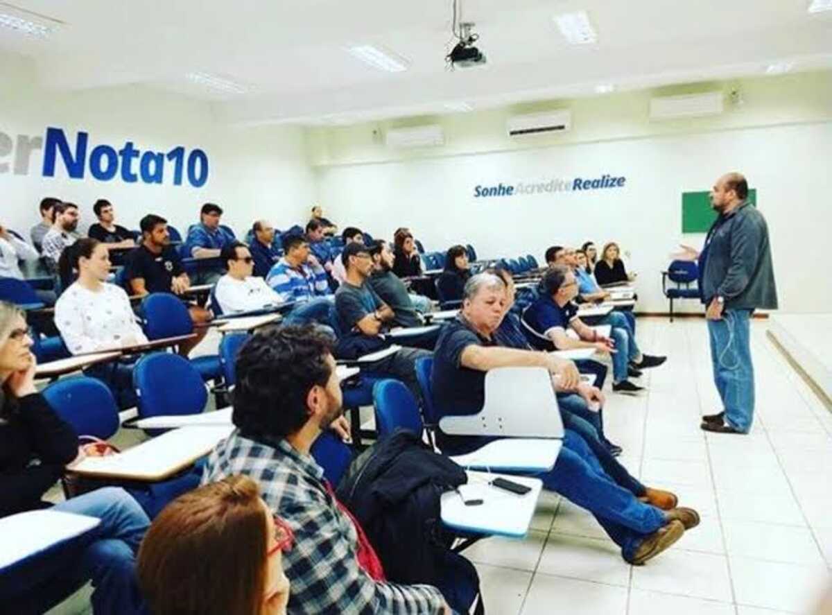 Colégio Nota 10 realiza prova de bolsas de estudo para o curso pré ...